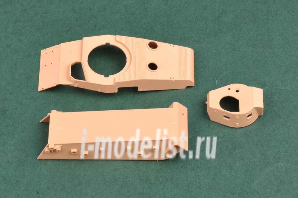 Hobby Boss 82479 1/35 Hungarian Light Tank 43M Toldi III(C40) :: Scale ...